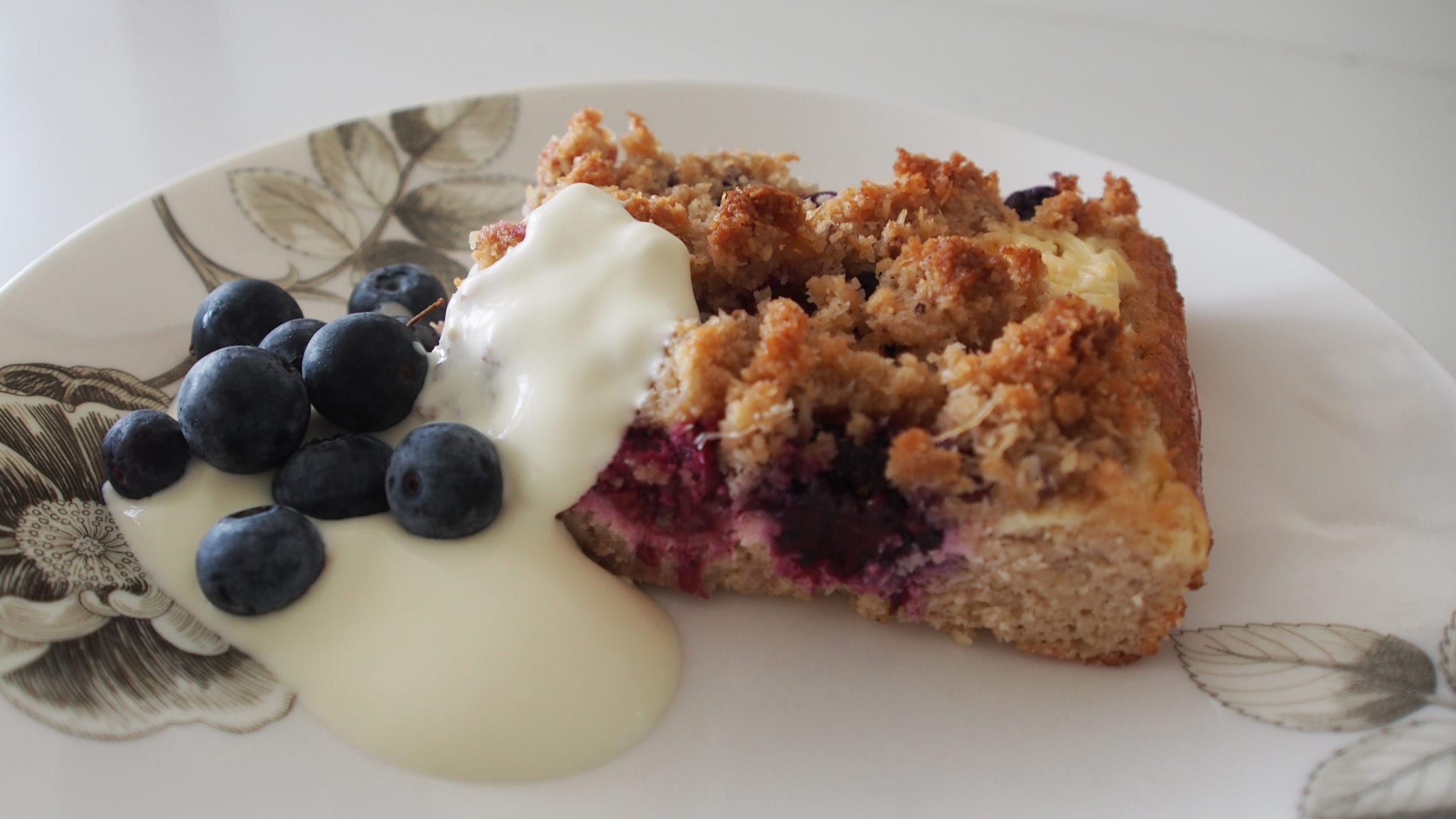 Low Carb Berry Strudel – Julia McPhee